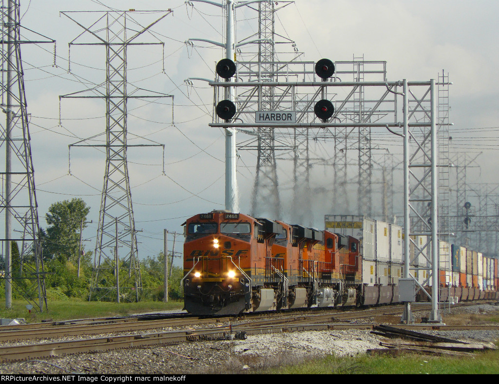 BNSF 7468